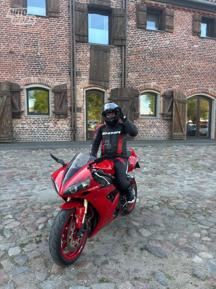Yamaha R1 2006 in Klaipeda, with an engine capacity of 0.00 L and mileage of 0 thousand km for 4100 €, photo 3 on AUTOMOTO.COM.LV