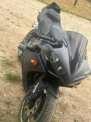 Yamaha R1 2007 in Preili, with an engine capacity of 1.00 L and mileage of 0 thousand km for 4600 €, photo 5 on AUTOMOTO.COM.LV