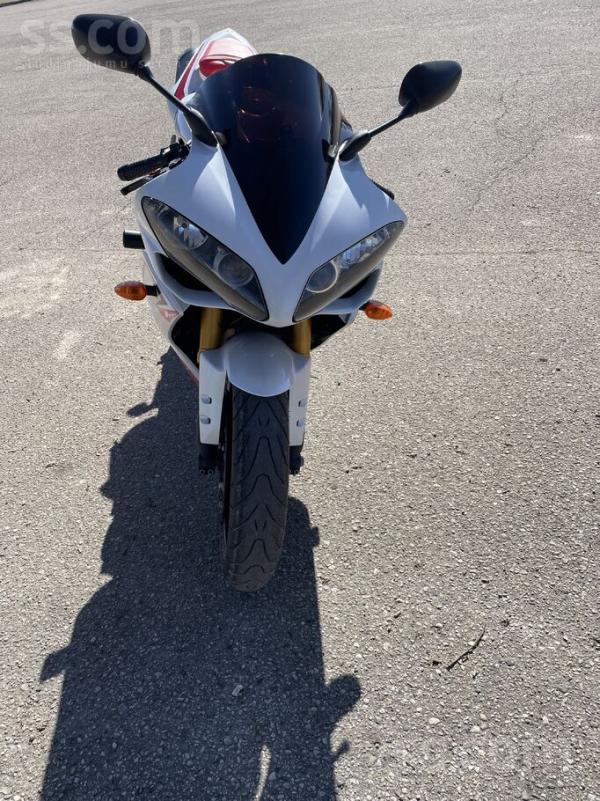Yamaha R1 2007 in Preili, with an engine capacity of 1.00 L and mileage of 0 thousand km for 5300 €, photo 5 on AUTOMOTO.COM.LV