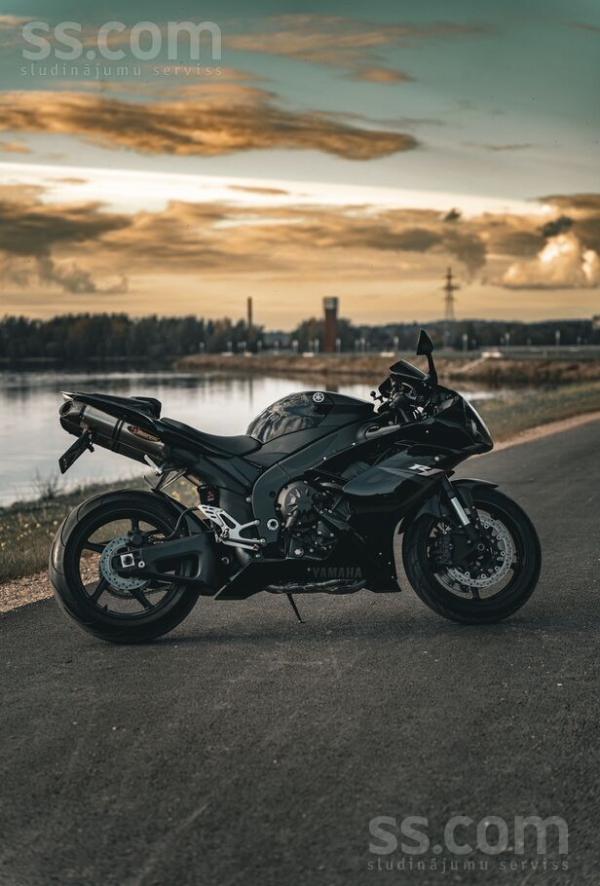 Yamaha R1 2007 Rīga, ar dzinēja tilpumu 1.00 L un nobraukumu 0 tūkst. km par 6400 €, foto 1 vietnē AUTOMOTO.COM.LV