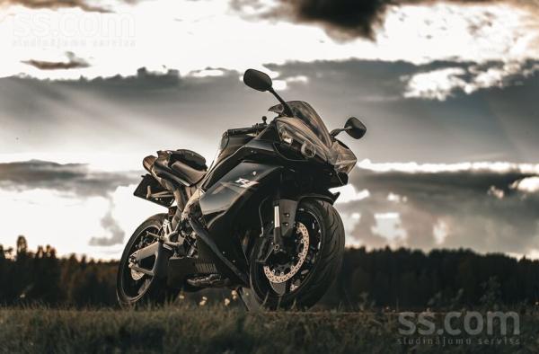 Yamaha R1 2007 Rīga, ar dzinēja tilpumu 1.00 L un nobraukumu 0 tūkst. km par 6400 €, foto 2 vietnē AUTOMOTO.COM.LV