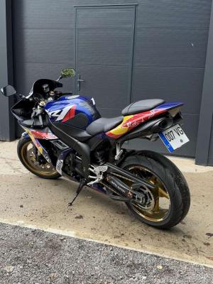 Yamaha R1 2007 in Vilnius, with an engine capacity of 1.00 L and mileage of 54 thousand km for 5300 €, photo 5 on AUTOMOTO.COM.LV