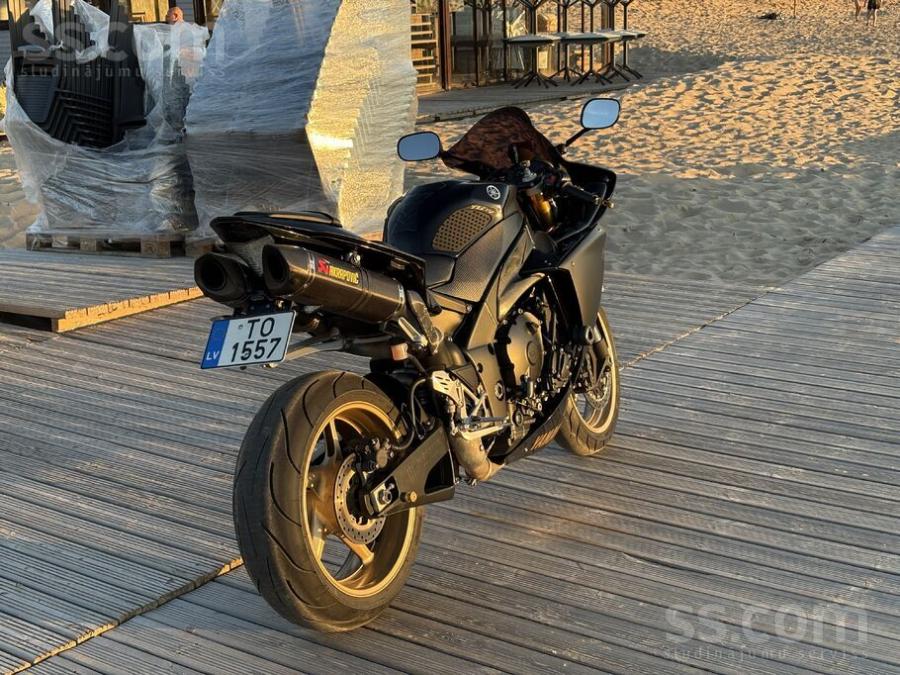 Ямаха R1 2009 в Рига, объемом двигателя 1.00 л и пробегом 0 тыс. км за 8500 €, фото 3 на AUTOMOTO.COM.LV