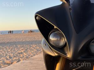 Ямаха R1 2009 в Рига, объемом двигателя 1.00 л и пробегом 0 тыс. км за 8500 €, фото 4 на AUTOMOTO.COM.LV