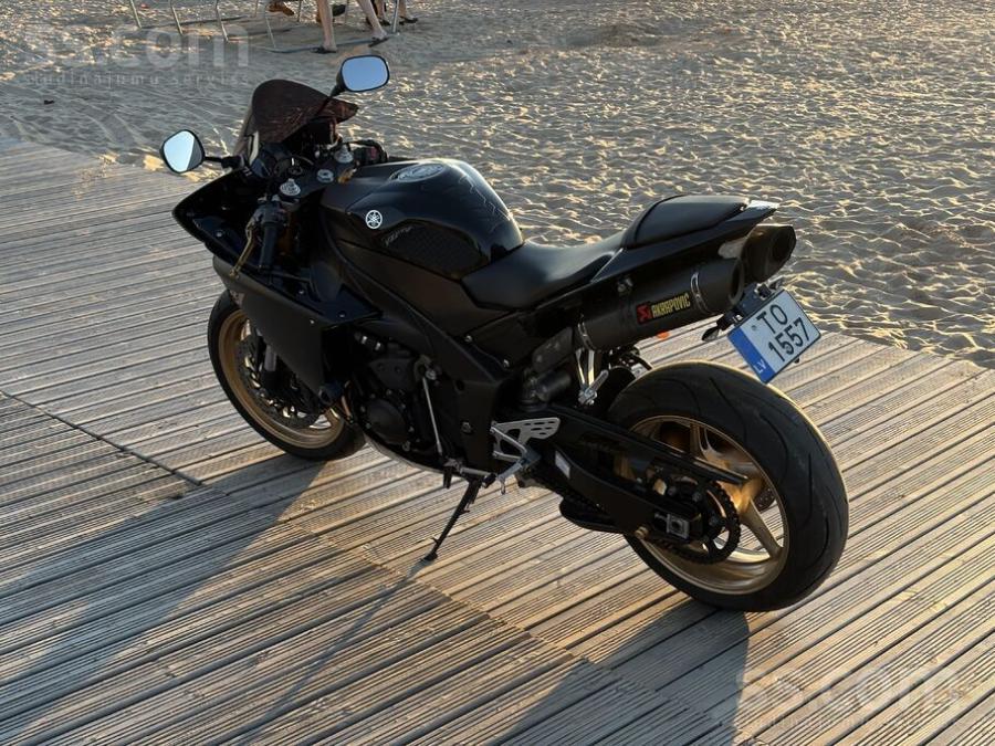Ямаха R1 2009 в Рига, объемом двигателя 1.00 л и пробегом 0 тыс. км за 8500 €, фото 6 на AUTOMOTO.COM.LV