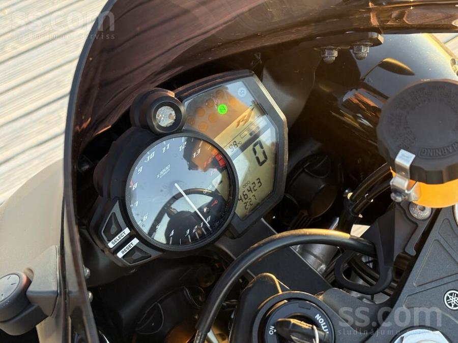 Ямаха R1 2009 в Рига, объемом двигателя 1.00 л и пробегом 0 тыс. км за 8500 €, фото 7 на AUTOMOTO.COM.LV