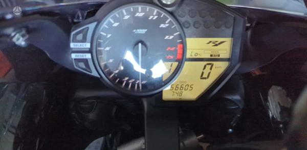 Yamaha R1 2010 Viļņa, ar dzinēja tilpumu 0.00 L un nobraukumu 56 tūkst. km par 7000 €, foto 4 vietnē AUTOMOTO.COM.LV