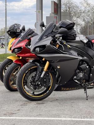 Yamaha R1 2010 Jelgava, ar dzinēja tilpumu 1.00 L un nobraukumu 0 tūkst. km par 8750 €, foto 5 vietnē AUTOMOTO.COM.LV