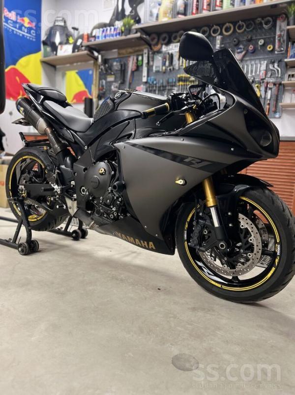Yamaha R1 2010 Jelgava, ar dzinēja tilpumu 1.00 L un nobraukumu 0 tūkst. km par 8750 €, foto 6 vietnē AUTOMOTO.COM.LV