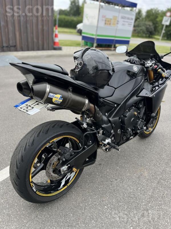 Yamaha R1 2010 Jelgava, ar dzinēja tilpumu 1.00 L un nobraukumu 0 tūkst. km par 8350 €, foto 5 vietnē AUTOMOTO.COM.LV