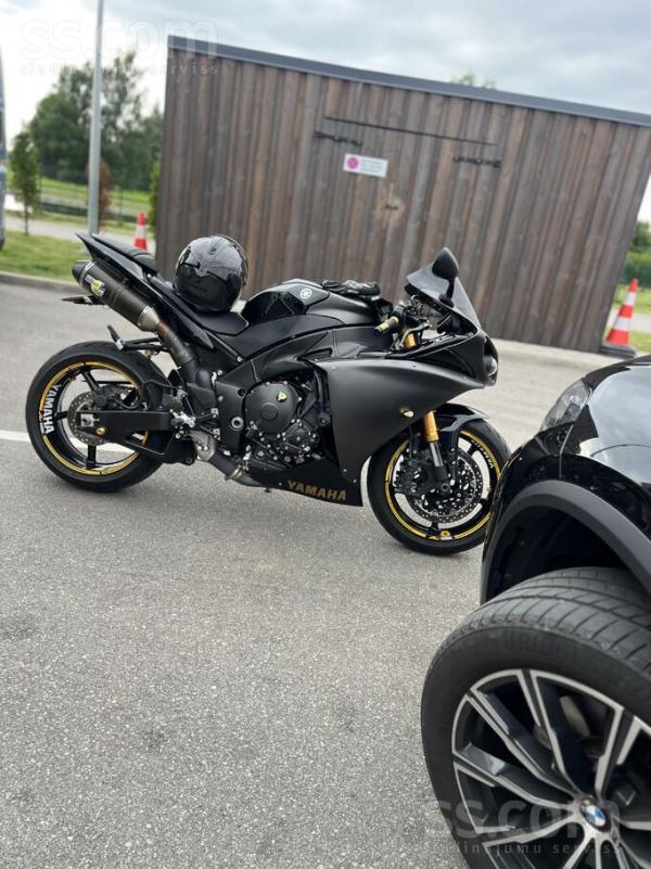 Yamaha R1 2010 Jelgava, ar dzinēja tilpumu 1.00 L un nobraukumu 0 tūkst. km par 8350 €, foto 7 vietnē AUTOMOTO.COM.LV