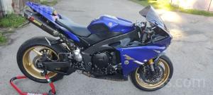 Yamaha R1 2011 Rīga, ar dzinēja tilpumu 0.99 L un nobraukumu 0 tūkst. km par 9500 €, foto 4 vietnē AUTOMOTO.COM.LV
