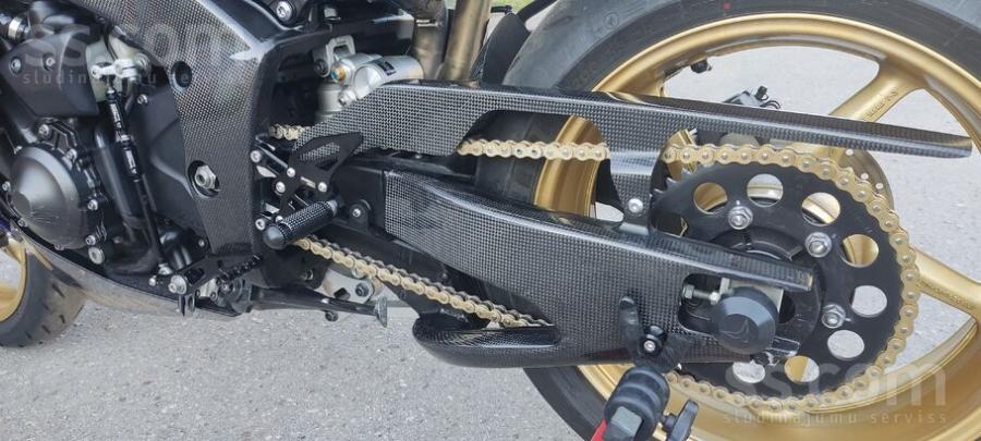 Yamaha R1 2011 Rīga, ar dzinēja tilpumu 0.99 L un nobraukumu 0 tūkst. km par 9500 €, foto 9 vietnē AUTOMOTO.COM.LV