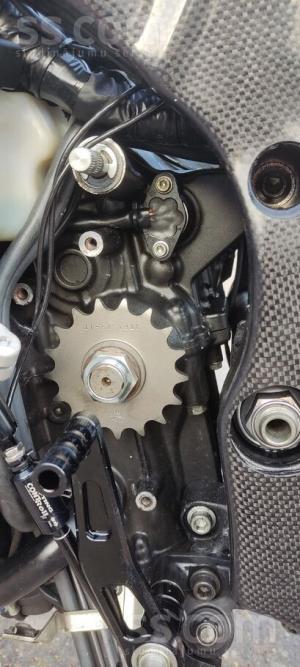 Yamaha R1 2011 Rīga, ar dzinēja tilpumu 0.99 L un nobraukumu 0 tūkst. km par 9500 €, foto 10 vietnē AUTOMOTO.COM.LV