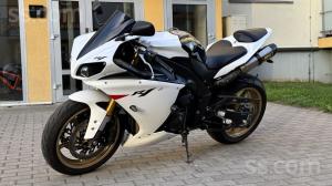 Yamaha R1 2011 in Riga, with an engine capacity of 1.00 L and mileage of 0 thousand km for 8350 €, photo 6 on AUTOMOTO.COM.LV