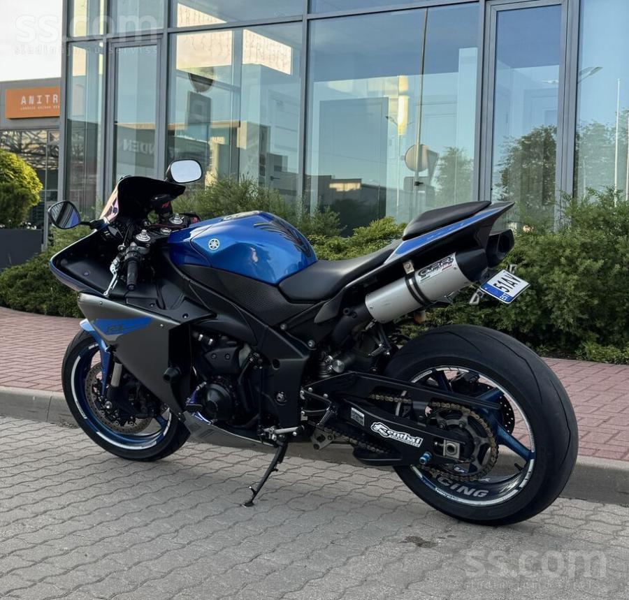 Ямаха R1 2013 в Рига, объемом двигателя 1.00 л и пробегом 0 тыс. км за 8990 €, фото 4 на AUTOMOTO.COM.LV