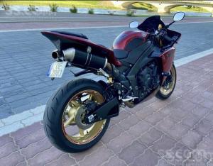 Ямаха R1 2013 в Елгава, объемом двигателя 1.00 л и пробегом 0 тыс. км за 7700 €, фото 3 на AUTOMOTO.COM.LV