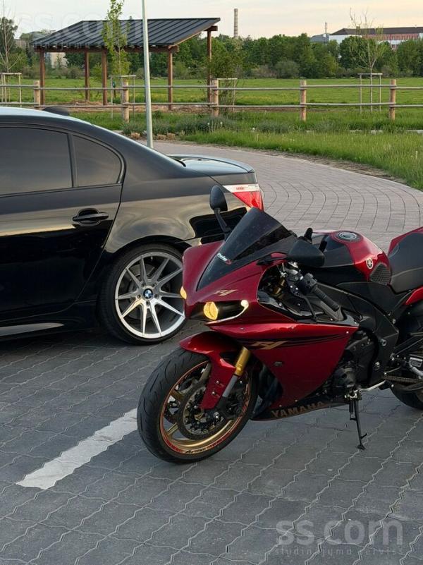 Yamaha R1 2013 Jelgava, ar dzinēja tilpumu 1.00 L un nobraukumu 0 tūkst. km par 7700 €, foto 7 vietnē AUTOMOTO.COM.LV