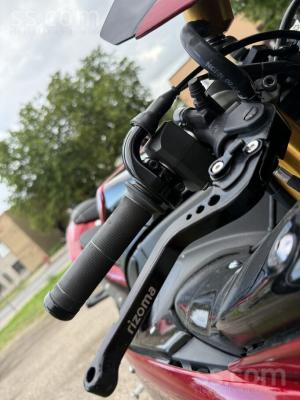 Ямаха R1 2013 в Елгава, объемом двигателя 1.00 л и пробегом 0 тыс. км за 7700 €, фото 10 на AUTOMOTO.COM.LV