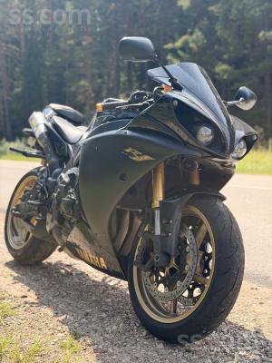 Yamaha R1 2013 Jelgava, ar dzinēja tilpumu 1.00 L un nobraukumu 0 tūkst. km par 7499 €, foto  vietnē AUTOMOTO.COM.LV