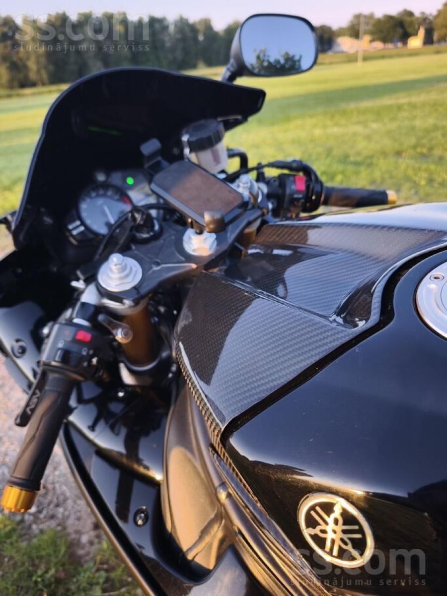 Yamaha R1 2013 Jelgava, ar dzinēja tilpumu 1.00 L un nobraukumu 0 tūkst. km par 7499 €, foto 8 vietnē AUTOMOTO.COM.LV