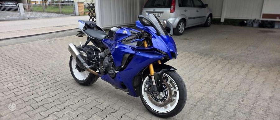 Yamaha R1 2017 in Kaunas, with an engine capacity of 1.00 L and mileage of 15 thousand km for 13500 €, photo 5 on AUTOMOTO.COM.LV
