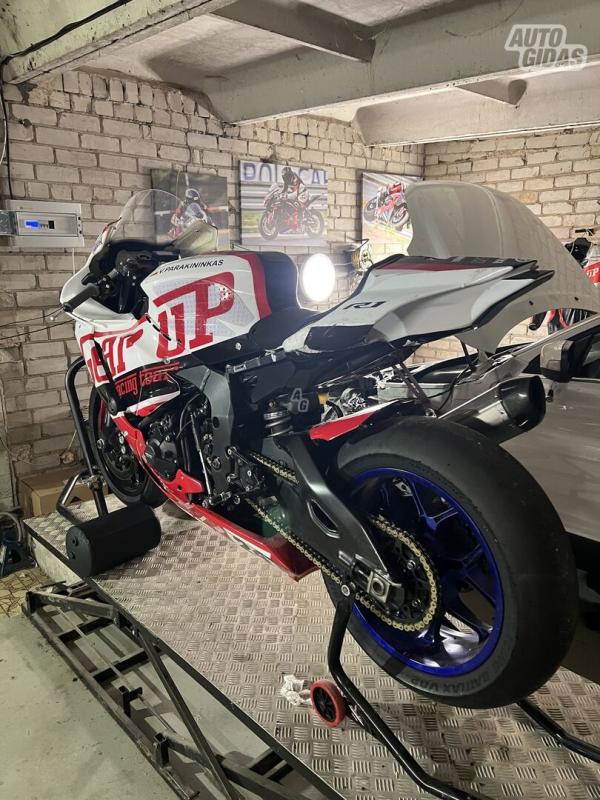 Yamaha R1 2021 in Silute, with an engine capacity of 0.00 L and mileage of 5 thousand km for 10200 €, photo 2 on AUTOMOTO.COM.LV