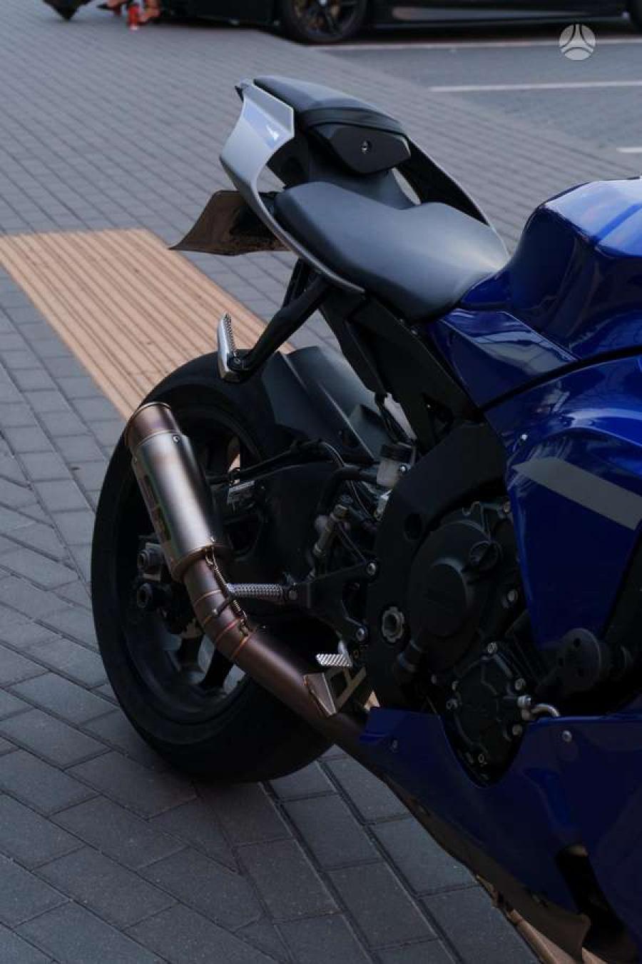 Yamaha R1 2022 Viļņa, ar dzinēja tilpumu 1.00 L un nobraukumu 8 tūkst. km par 14200 €, foto 5 vietnē AUTOMOTO.COM.LV