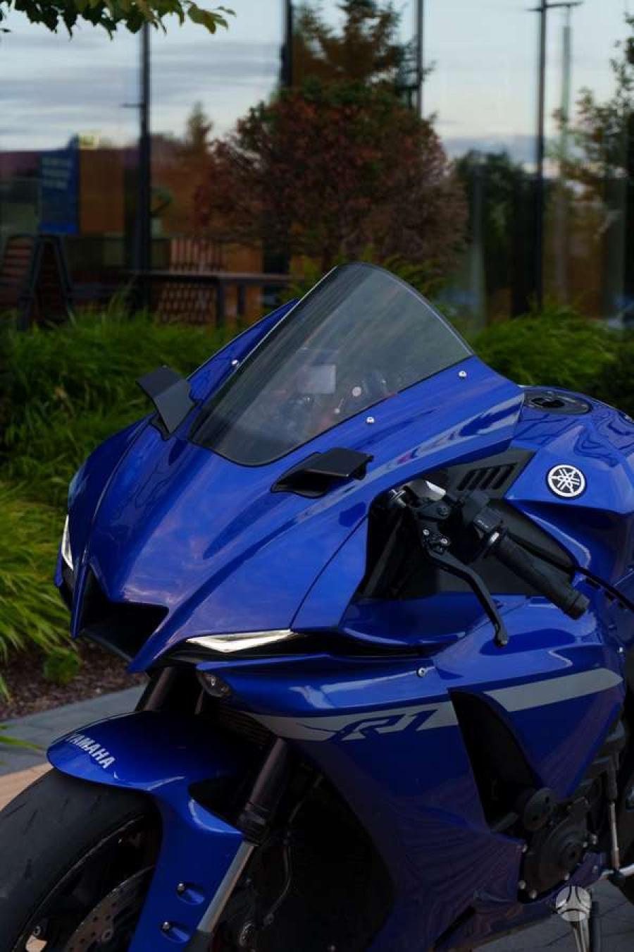 Yamaha R1 2022 Viļņa, ar dzinēja tilpumu 1.00 L un nobraukumu 8 tūkst. km par 14200 €, foto 9 vietnē AUTOMOTO.COM.LV