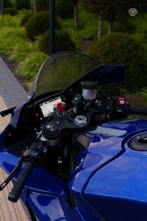 Yamaha R1 2022 Viļņa, ar dzinēja tilpumu 1.00 L un nobraukumu 8 tūkst. km par 14200 €, foto 13 vietnē AUTOMOTO.COM.LV