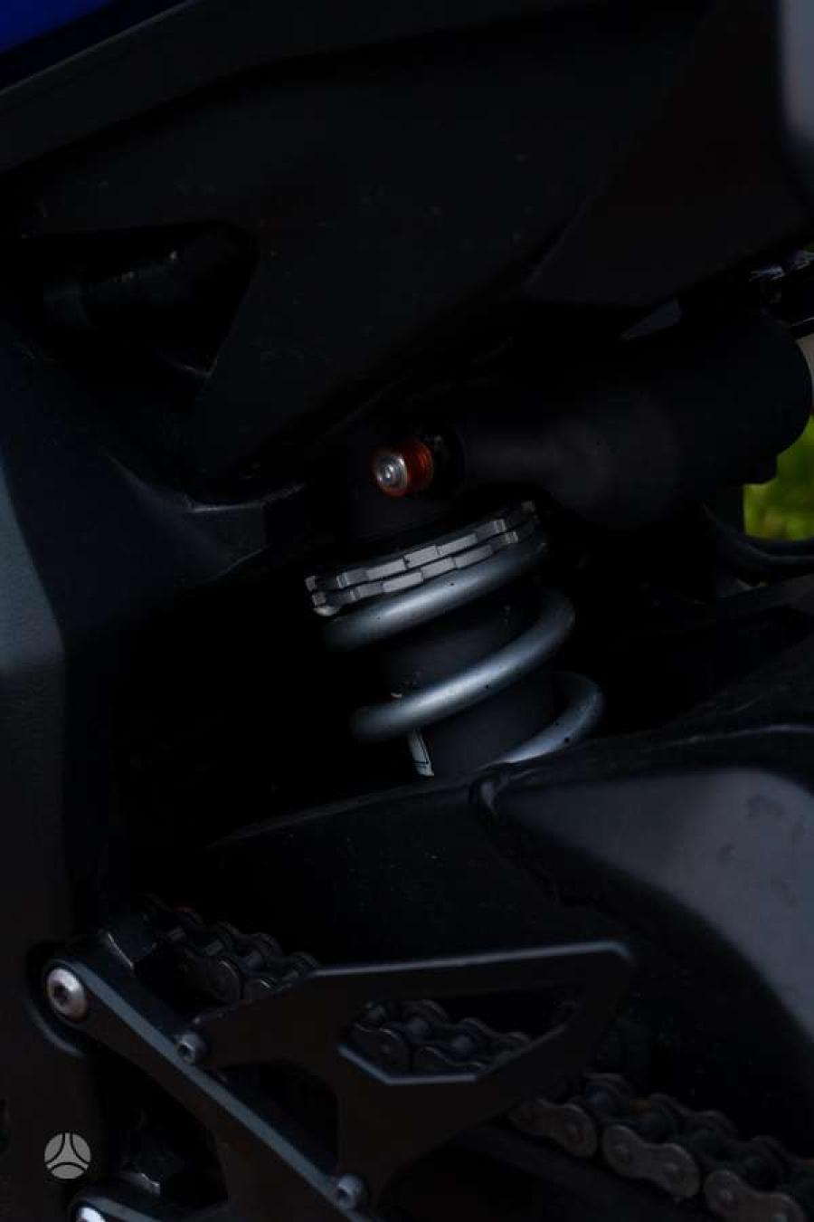 Yamaha R1 2022 Viļņa, ar dzinēja tilpumu 1.00 L un nobraukumu 8 tūkst. km par 14200 €, foto 14 vietnē AUTOMOTO.COM.LV