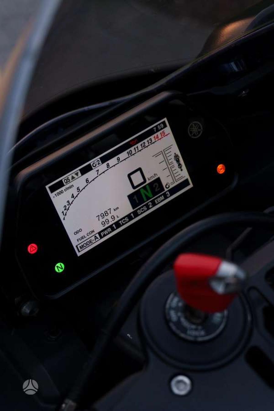 Yamaha R1 2022 Viļņa, ar dzinēja tilpumu 1.00 L un nobraukumu 8 tūkst. km par 14200 €, foto 16 vietnē AUTOMOTO.COM.LV