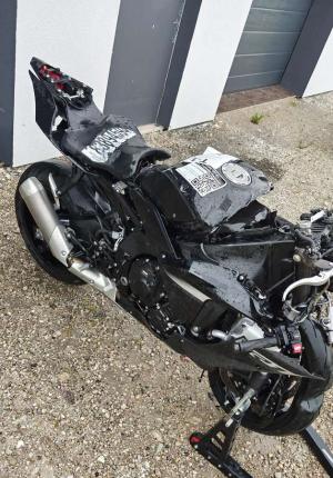 Ямаха R1 2024 в Вильнюс, объемом двигателя 1.00 л и пробегом 1000 тыс. км за 7999 €, фото 8 на AUTOMOTO.COM.LV