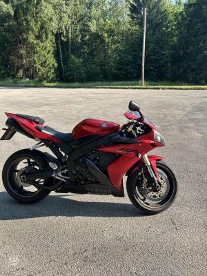 Red Yamaha R1 2005 in Sakiai, with an engine capacity of 1.00 L and mileage of 60 thousand km for 4300 €, photo  on AUTOMOTO.COM.LV