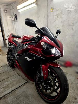 Red Yamaha R1 2007 in Kretinga, with an engine capacity of 1.00 L and mileage of 18 thousand km for 5550 €, photo  on AUTOMOTO.COM.LV
