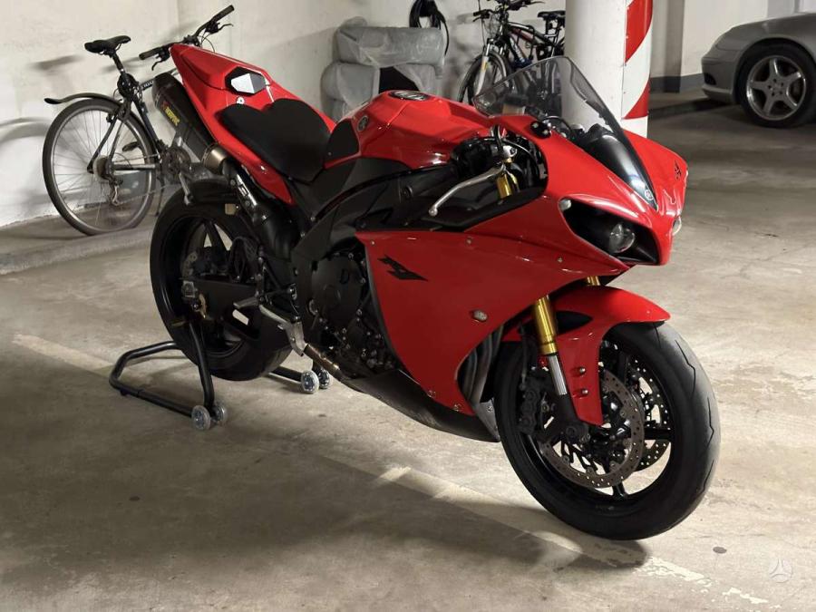 Sarkans Yamaha R1 2013 Rīga, ar dzinēja tilpumu 1.00 L un nobraukumu 33 tūkst. km par 10500 €, foto 4 vietnē AUTOMOTO.COM.LV