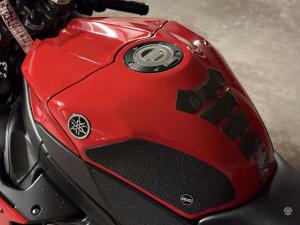 Sarkans Yamaha R1 2013 Rīga, ar dzinēja tilpumu 1.00 L un nobraukumu 33 tūkst. km par 10500 €, foto 12 vietnē AUTOMOTO.COM.LV