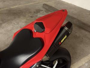 Sarkans Yamaha R1 2013 Rīga, ar dzinēja tilpumu 1.00 L un nobraukumu 33 tūkst. km par 10500 €, foto 13 vietnē AUTOMOTO.COM.LV