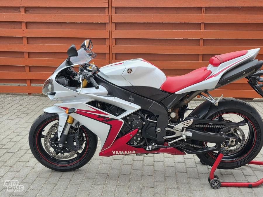 Balts Yamaha R1 2007 Kretinga, ar dzinēja tilpumu 0.00 L un nobraukumu 32 tūkst. km par 5250 €, foto 7 vietnē AUTOMOTO.COM.LV