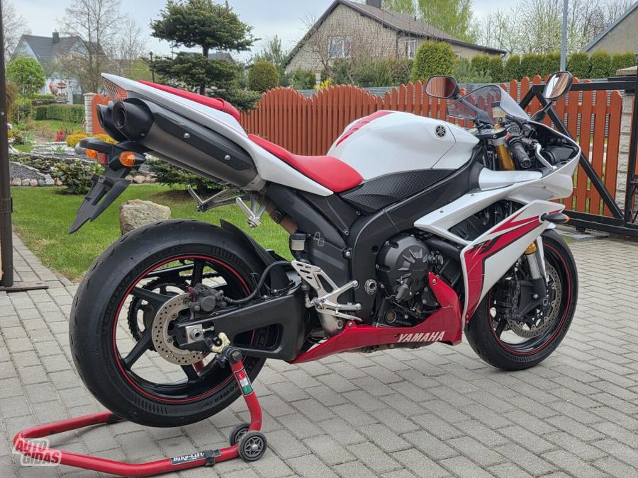 Balts Yamaha R1 2007 Kretinga, ar dzinēja tilpumu 0.00 L un nobraukumu 32 tūkst. km par 5250 €, foto 8 vietnē AUTOMOTO.COM.LV