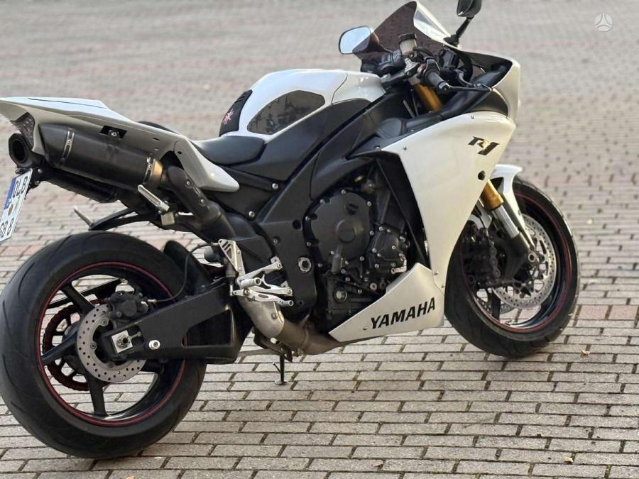 Balts Yamaha R1 2012 Kuršėnai, ar dzinēja tilpumu 1.00 L un nobraukumu 33 tūkst. km par 6600 €, foto 2 vietnē AUTOMOTO.COM.LV