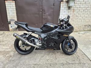 Черный Ямаха R6 2003 в Алитус, объемом двигателя 0.60 л и пробегом 31 тыс. км за 3580 €, фото 10 на AUTOMOTO.COM.LV