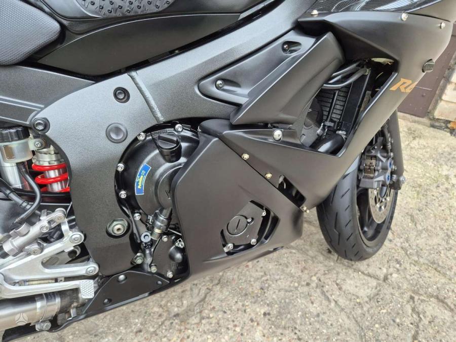 Черный Ямаха R6 2003 в Алитус, объемом двигателя 0.60 л и пробегом 31 тыс. км за 3580 €, фото 11 на AUTOMOTO.COM.LV