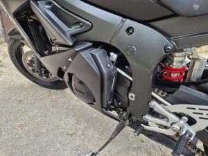 Черный Ямаха R6 2003 в Алитус, объемом двигателя 0.60 л и пробегом 31 тыс. км за 3580 €, фото 12 на AUTOMOTO.COM.LV