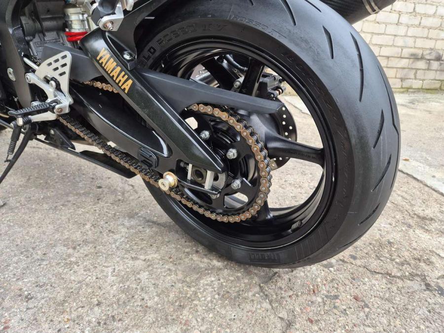 Черный Ямаха R6 2003 в Алитус, объемом двигателя 0.60 л и пробегом 31 тыс. км за 3580 €, фото 13 на AUTOMOTO.COM.LV