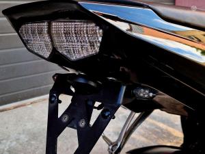 Melns Yamaha R6 2005 Viļņa, ar dzinēja tilpumu 0.60 L un nobraukumu 37 tūkst. km par 3650 €, foto 11 vietnē AUTOMOTO.COM.LV