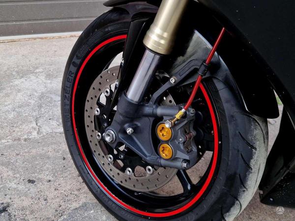Черный Ямаха R6 2005 в Вильнюс, объемом двигателя 0.60 л и пробегом 45 тыс. км за 3950 €, фото 10 на AUTOMOTO.COM.LV