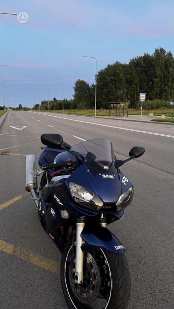 Zils Yamaha R6 2000 Šauļi, ar dzinēja tilpumu 0.60 L un nobraukumu 48 tūkst. km par 1680 €, foto 1 vietnē AUTOMOTO.COM.LV