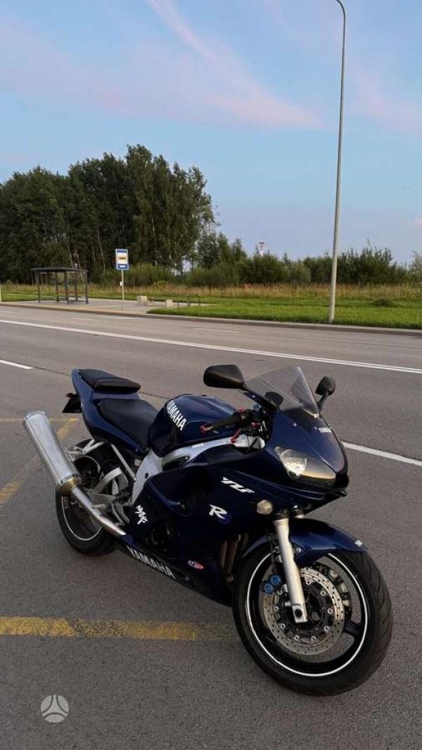 Zils Yamaha R6 2000 Šauļi, ar dzinēja tilpumu 0.60 L un nobraukumu 48 tūkst. km par 1680 €, foto 4 vietnē AUTOMOTO.COM.LV