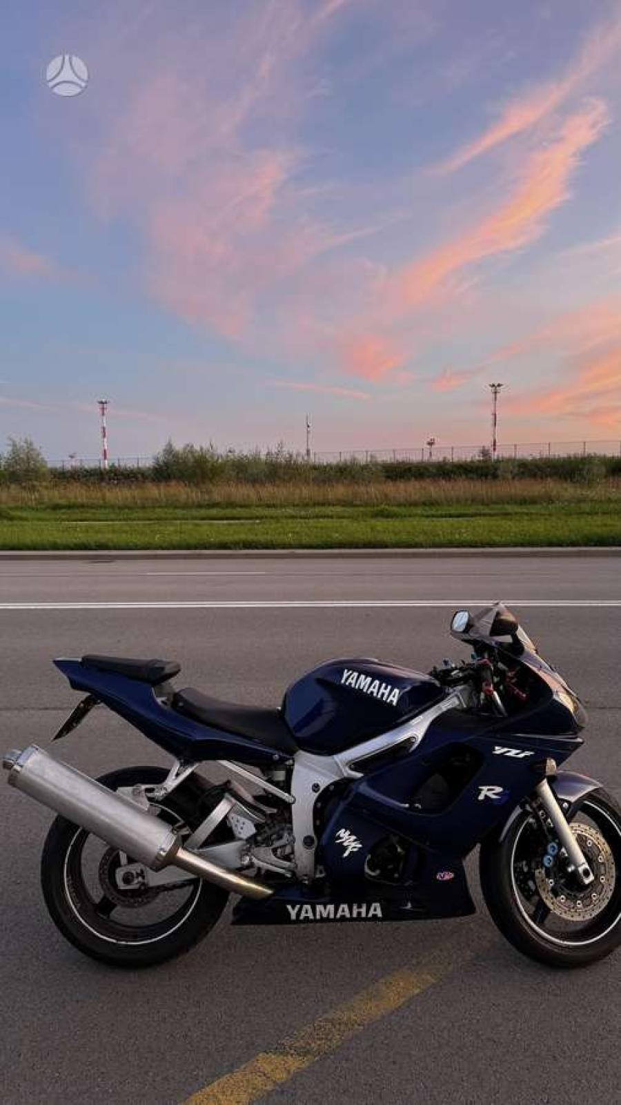 Zils Yamaha R6 2000 Šauļi, ar dzinēja tilpumu 0.60 L un nobraukumu 48 tūkst. km par 1680 €, foto 6 vietnē AUTOMOTO.COM.LV